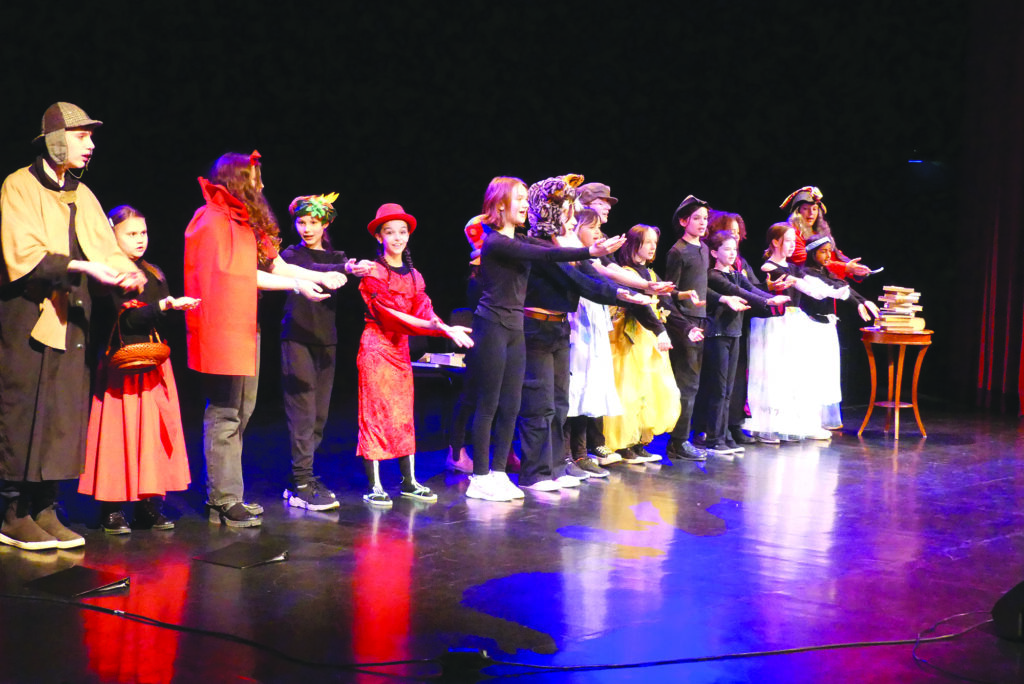 'Enchanted' year-end performance set for StageCoach - Salt Spring ...